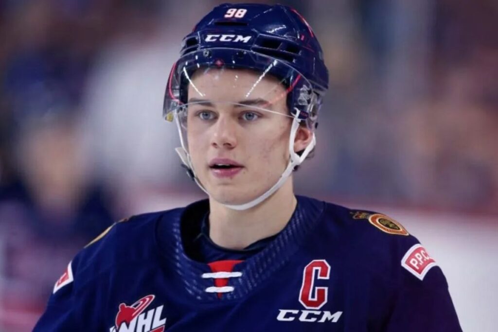 Projekt Melody Face Reveal: Real Name and Wiki - Usacharged